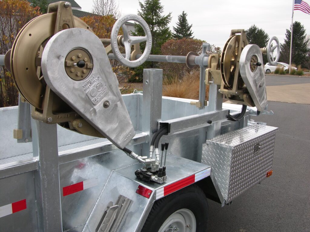 Self-Loading Single Reel Turret Trailer - Sauber Mfg. Co.
