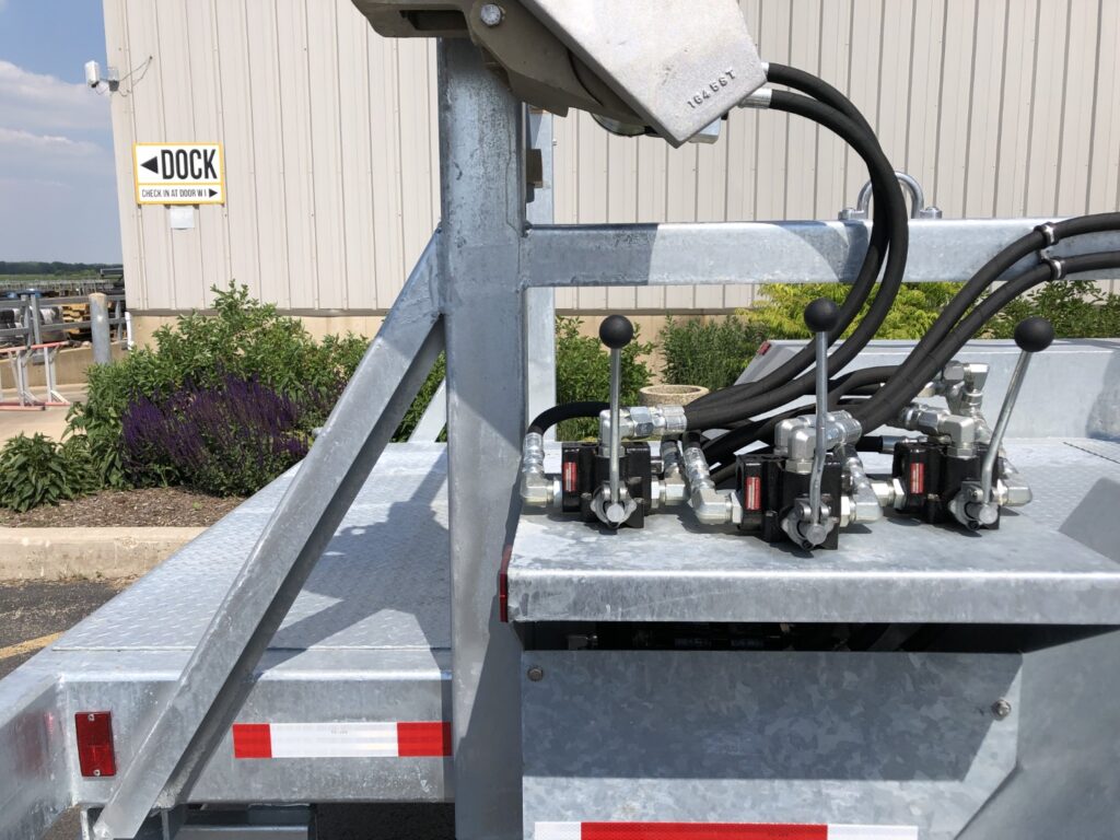 Three Reel Stringing Trailer - Sauber Mfg. Co.